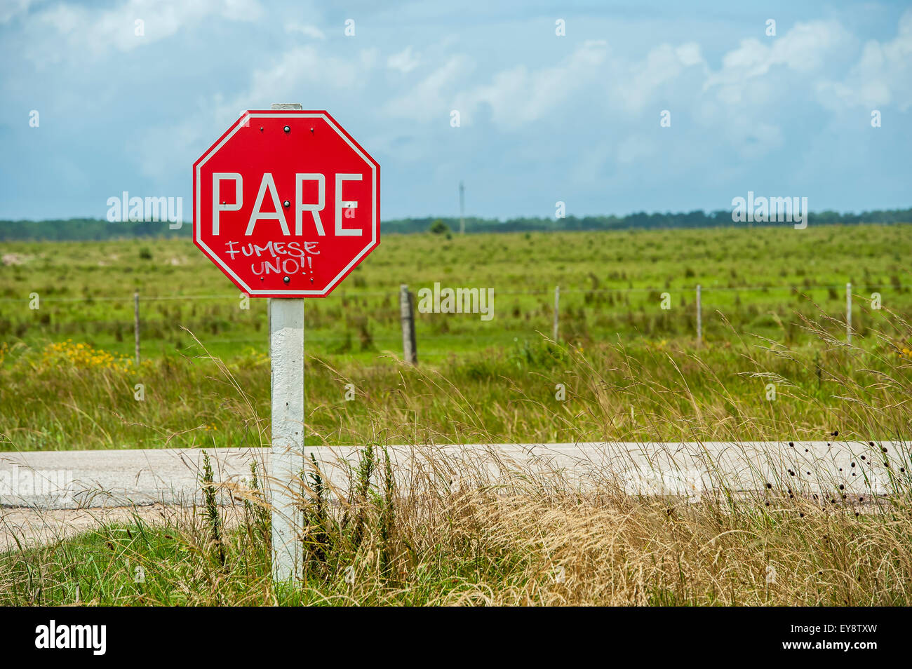 Stop sign pare hi-res stock photography and images - Alamy