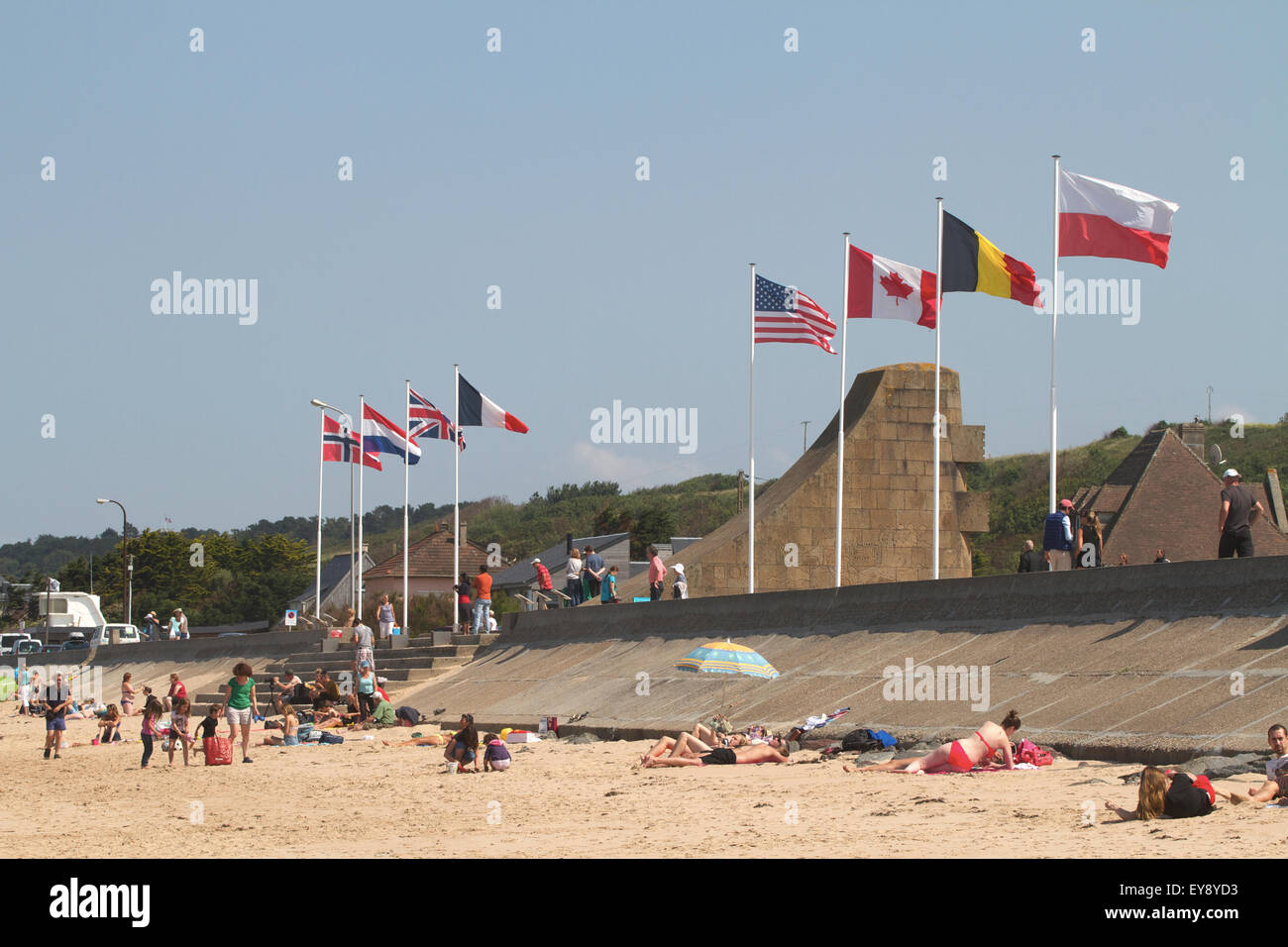 Normandy beach flags hi-res stock photography and images - Alamy