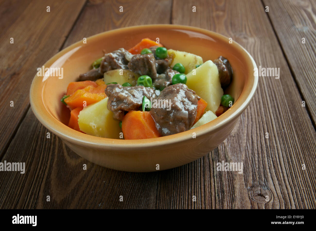 English beef casserole hi-res stock photography and images - Alamy