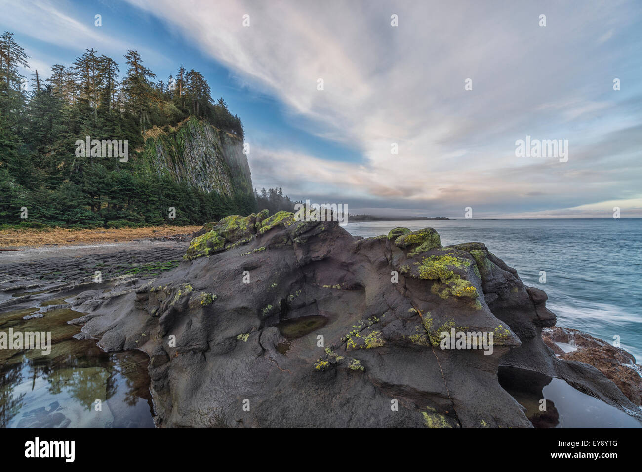 The volcanic bedrock near Tow Hill, Haida Gwaii at sunrise, Naikoon ...
