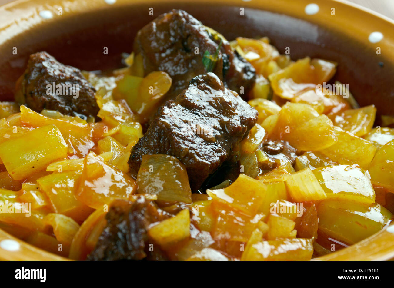 Lamb dopiaza curry hi-res stock photography and images - Alamy