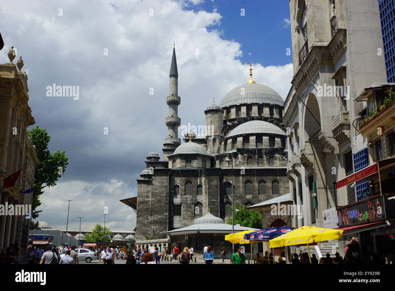 Istanbul , street view, historic building, mosque Stock Photo - Alamy