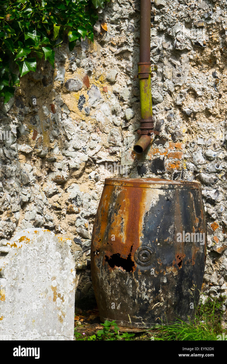 Old metal water butt Stock Photo - Alamy