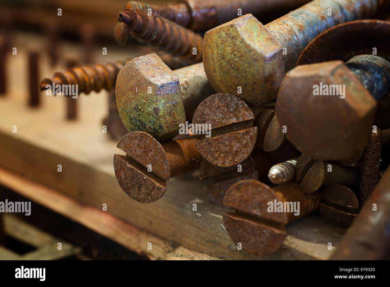 Large wooden screws hi-res stock photography and images - Alamy
