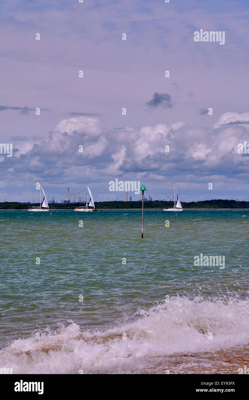 Solent sail boats hi-res stock photography and images - Alamy