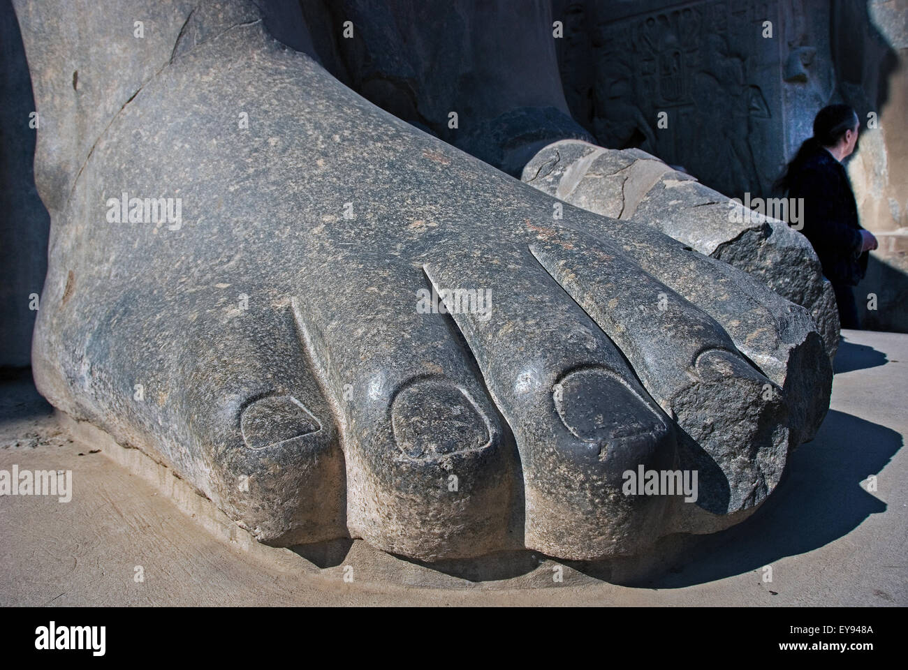 Big foot statue hi-res stock photography and images - Alamy