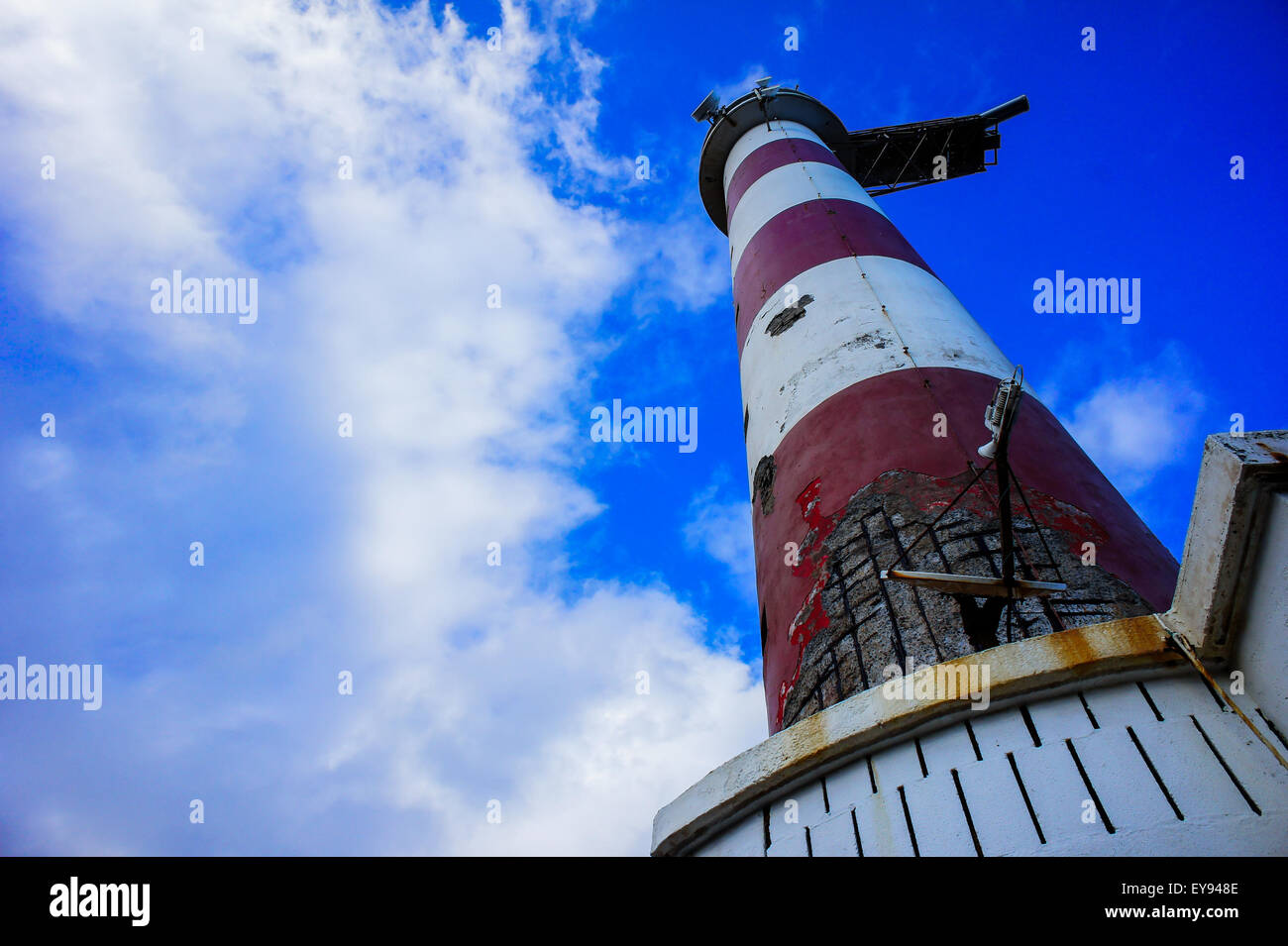 Red and White Lighthouse Stock Photo - Alamy