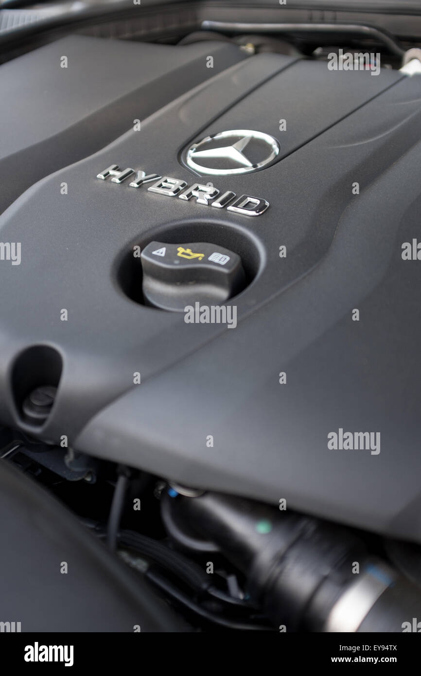 Mercedes engine hi-res stock photography and images - Alamy
