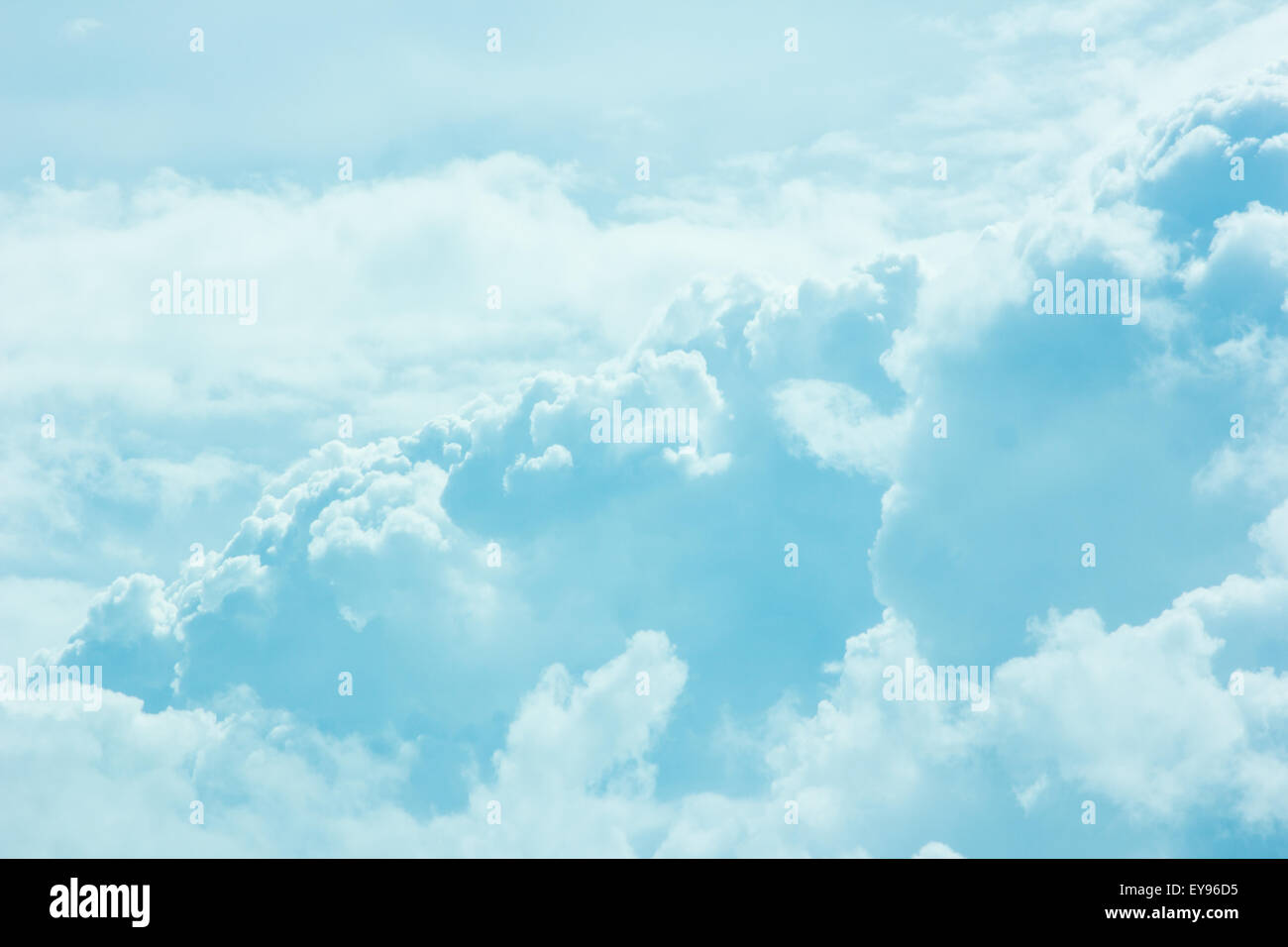 Horizen hi-res stock photography and images - Alamy