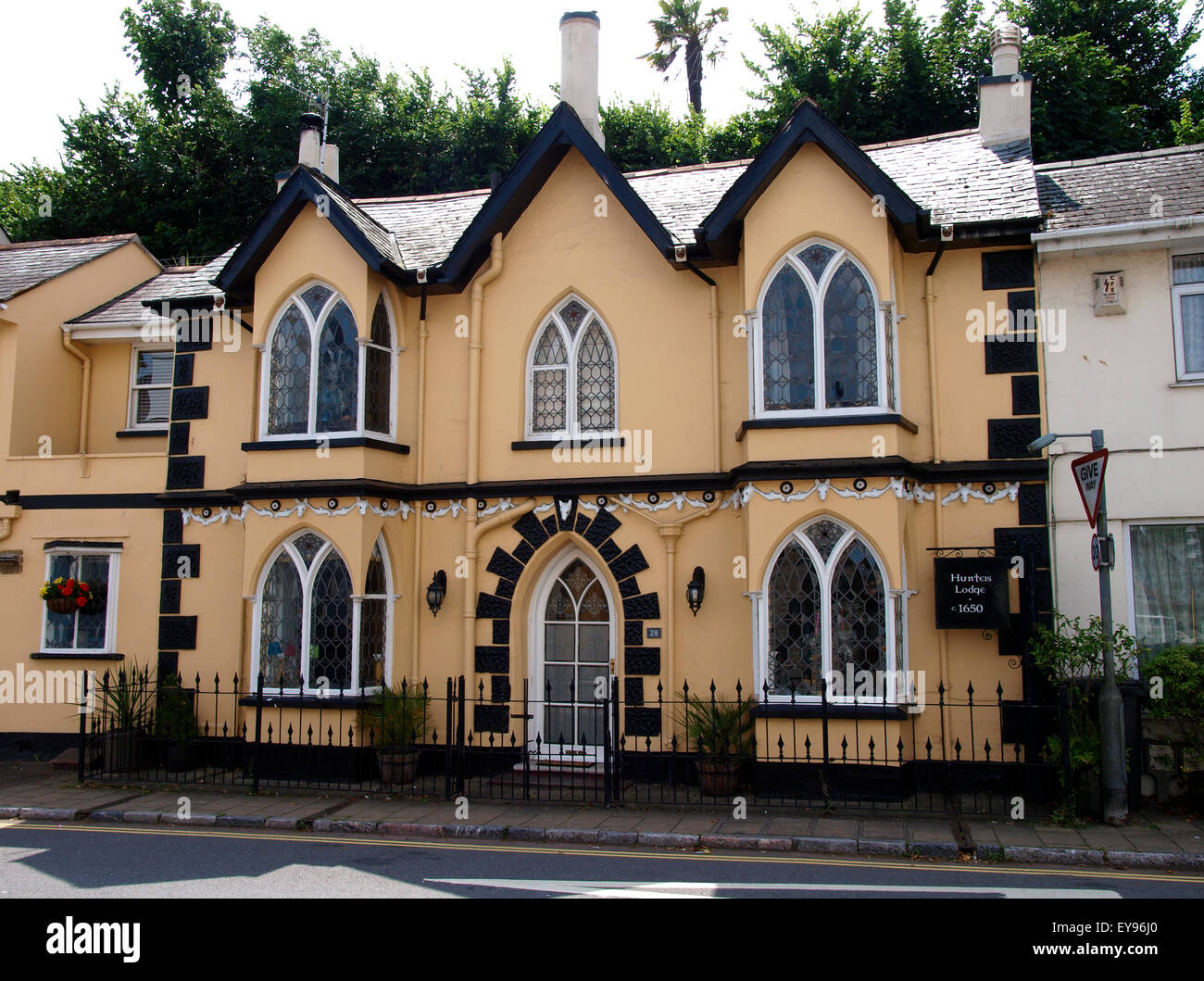 Hunteis Lodge / Hunters Lodge, Shaldon, Devon, UK Stock Photo - Alamy
