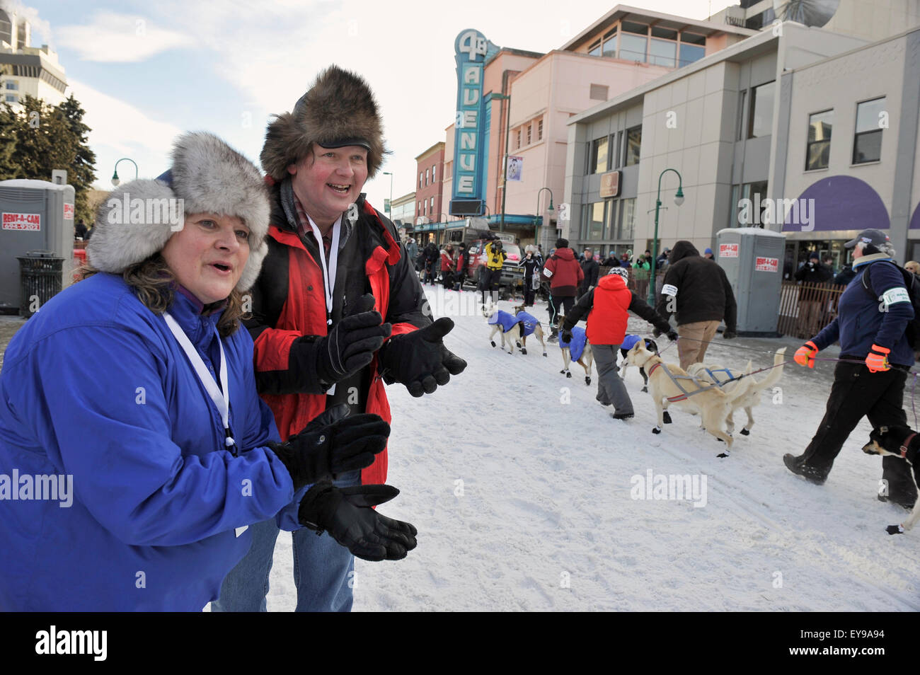 Clapping dog hi-res stock photography and images - Alamy