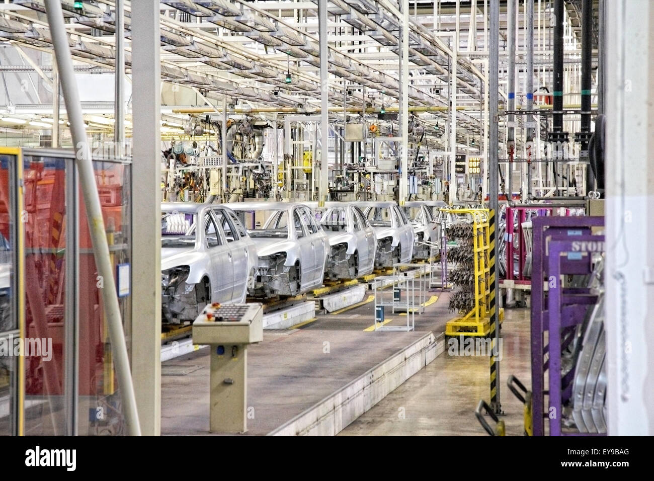 Car plant hi-res stock photography and images - Alamy