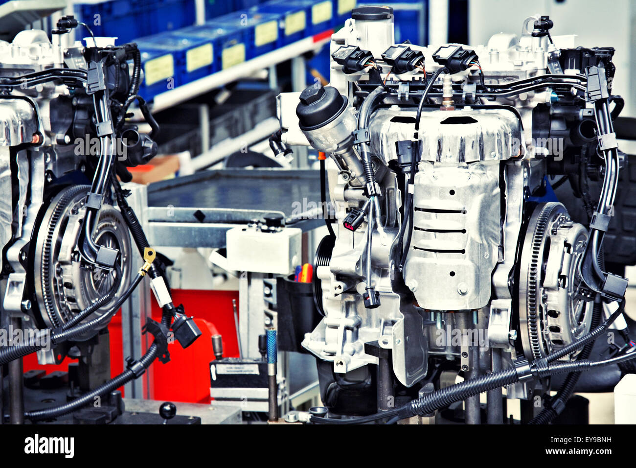 manufacturing of car engine Stock Photo - Alamy