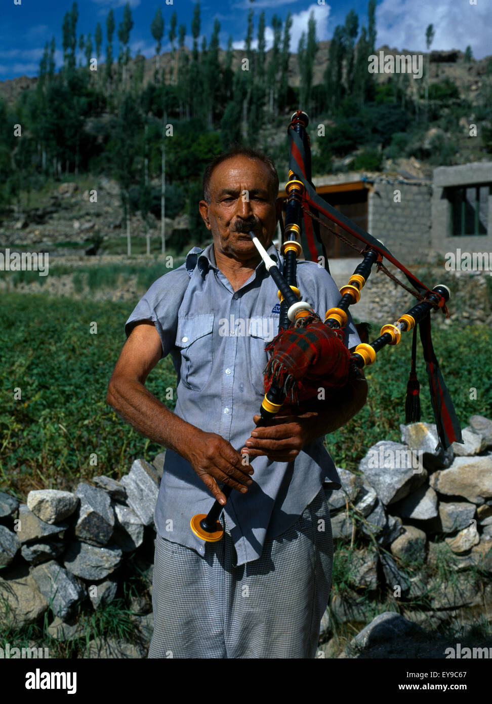 Scottish pakistani hi-res stock photography and images - Alamy