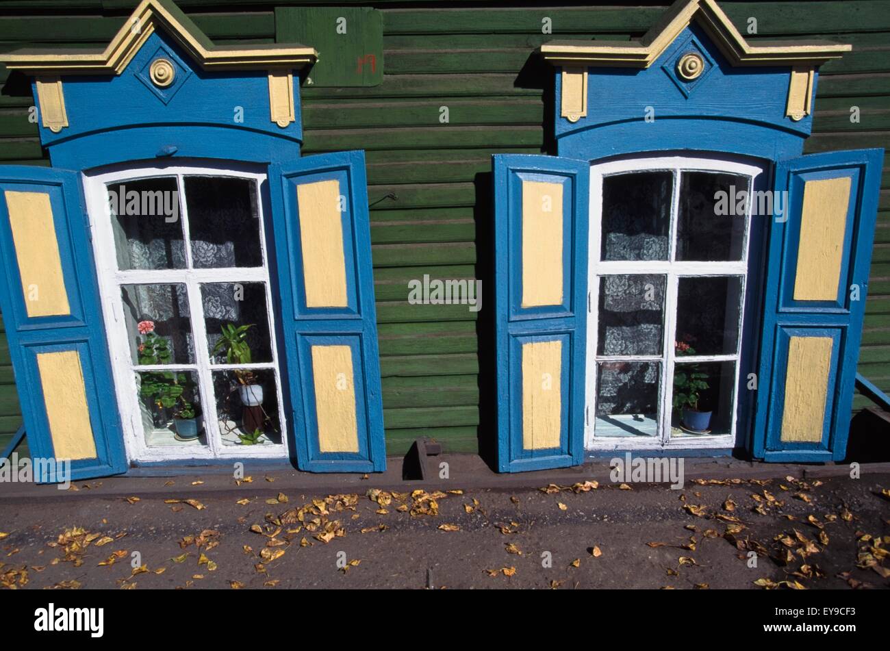 Traditional Windows In House Stock Photo - Alamy
