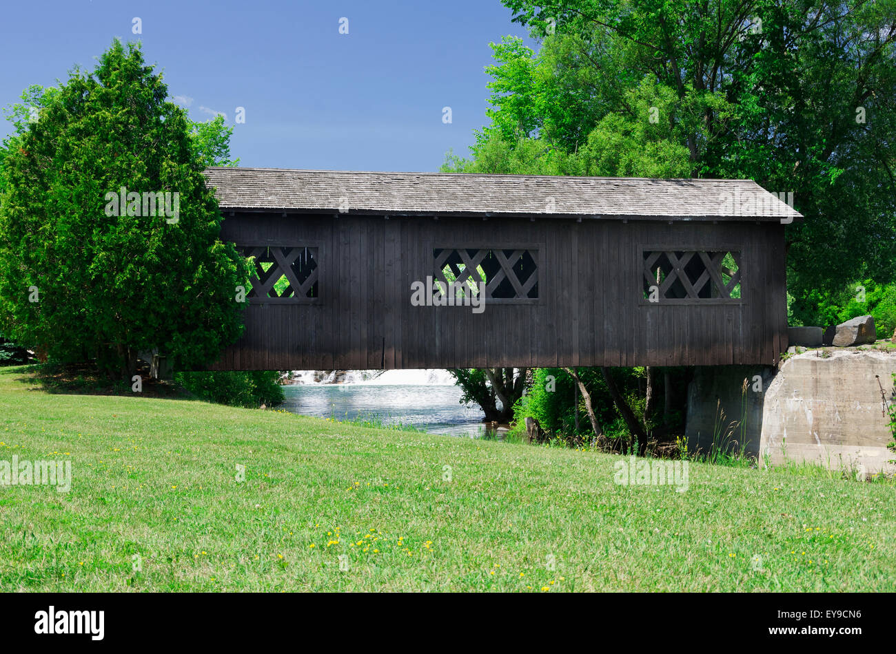 Lake,Covered Bridge,Lake Champlain,Ticonderoga Stock Photo - Alamy Lake,Covered Bridge,Lake Champlain,Ticonderoga Stock Photo - Alamy