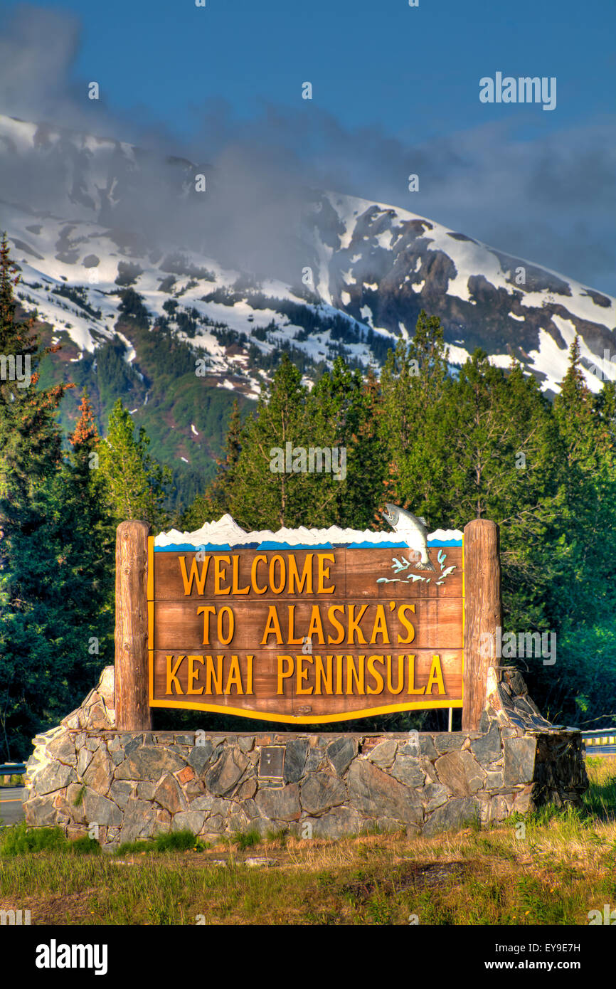 Welcome sign at alaska highway hi-res stock photography and images - Alamy