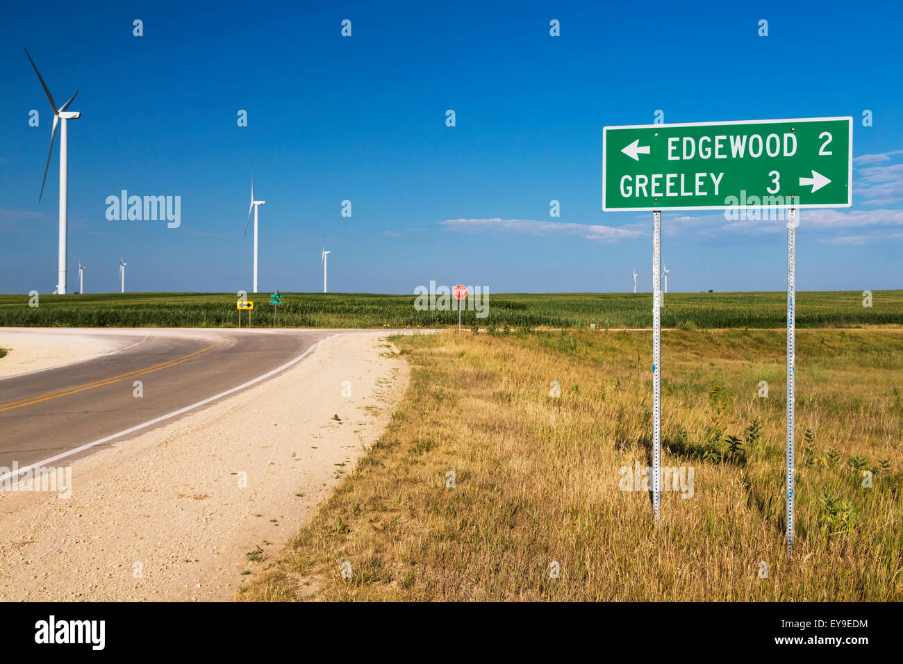 Field,Turbine,Road Sign,Wind Farm,Iowa Stock Photo - Alamy
