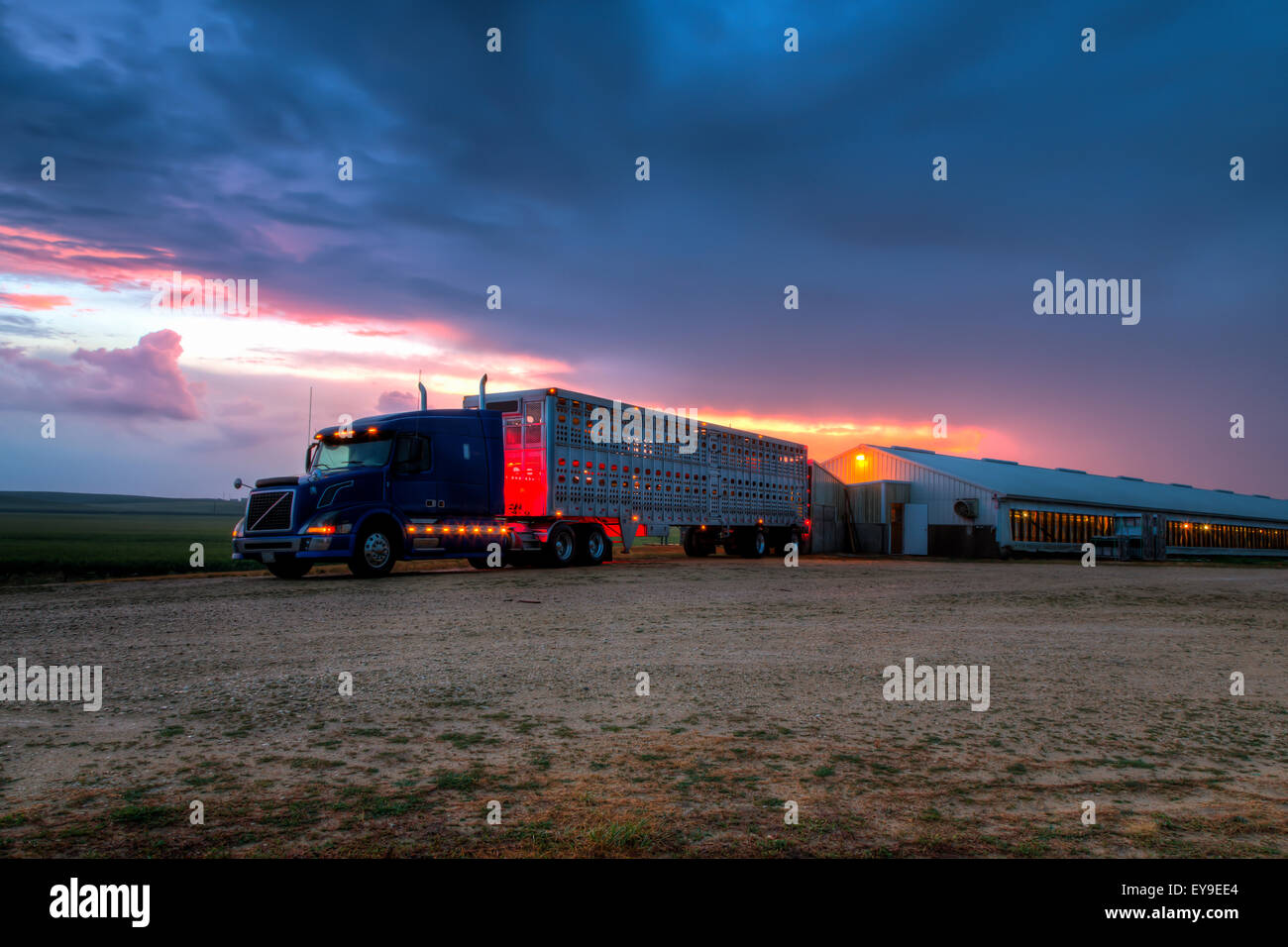 Outside truck iowa hi-res stock photography and images - Alamy