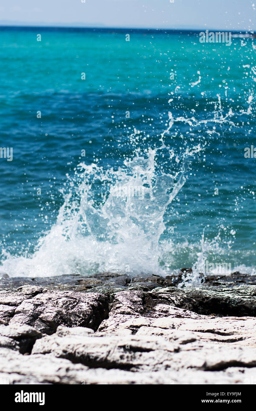 Deep blue sea rocks hi-res stock photography and images - Alamy