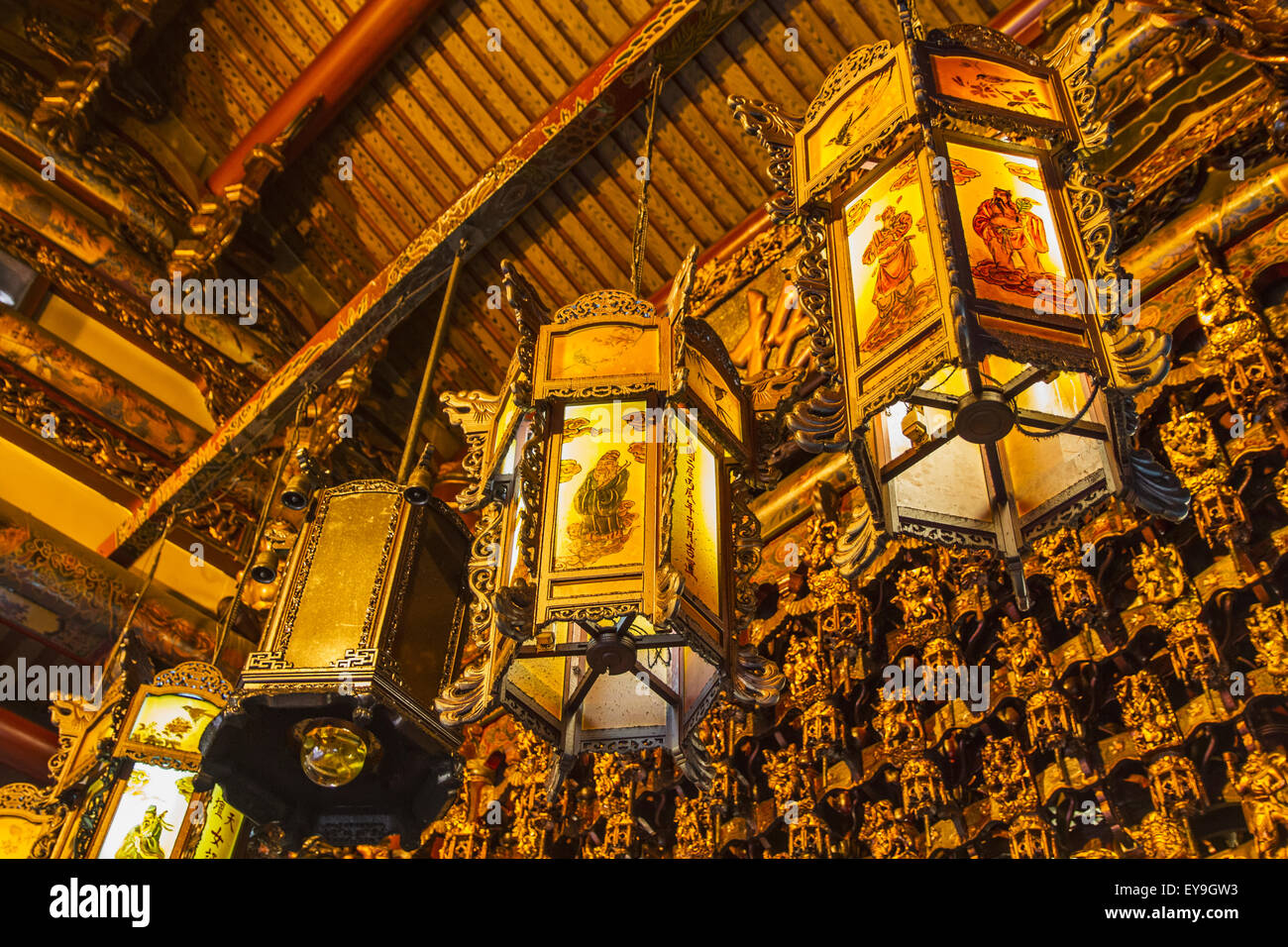 Interior of the main hall of the Altar of Heaven (Tiantan); Tainan ...