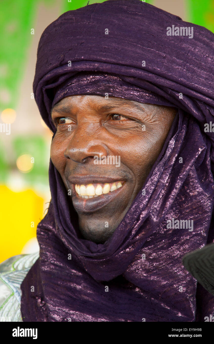 Traditional man in niger hi-res stock photography and images - Alamy