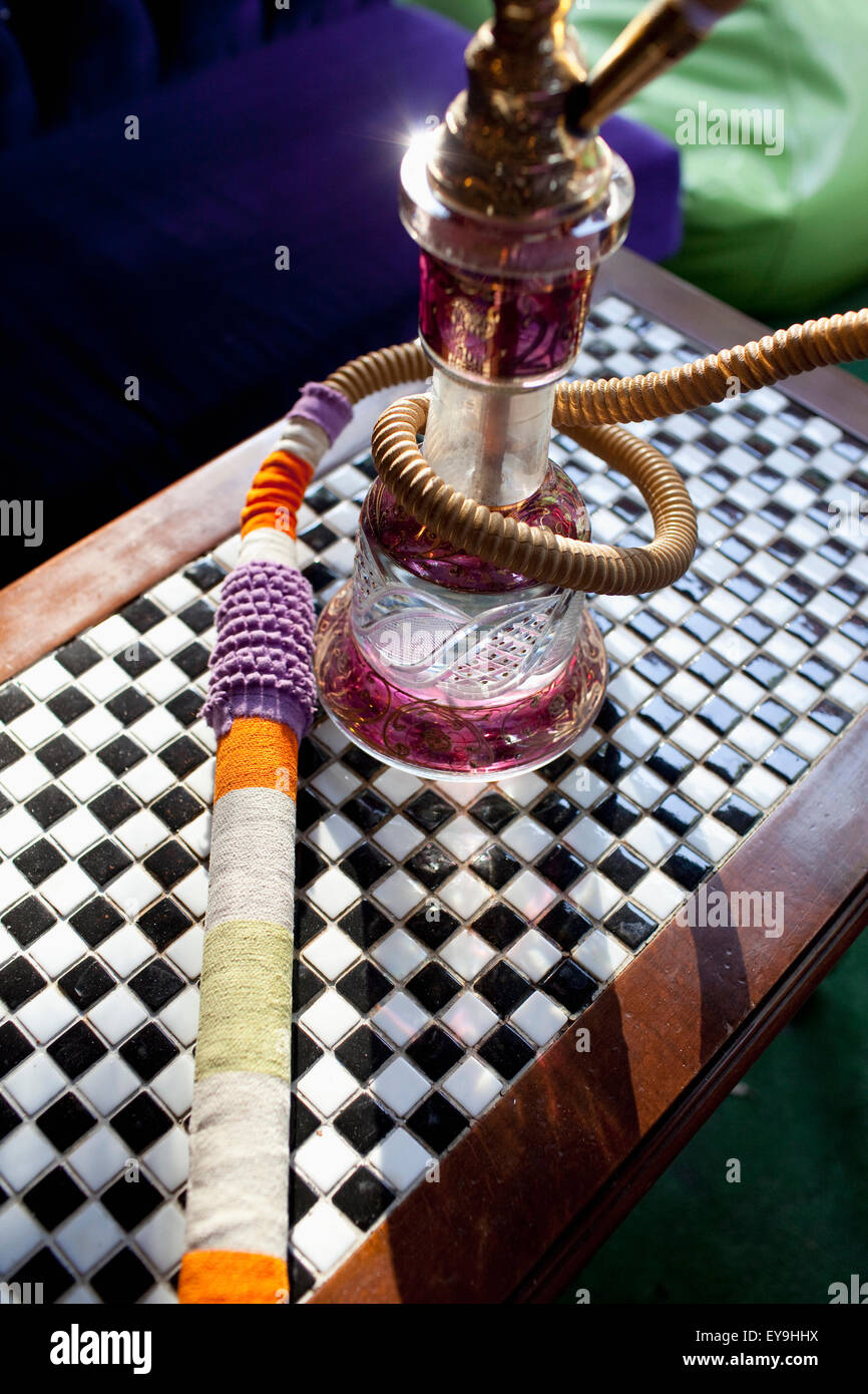 Narghile hi-res stock photography and images - Alamy