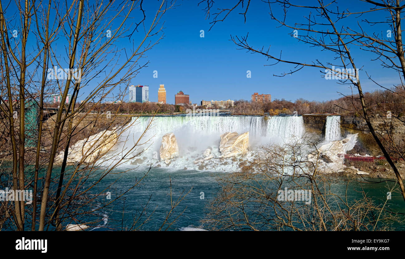 Tree frame Niagara, Niagara city, Ontario, CA Stock Photo - Alamy