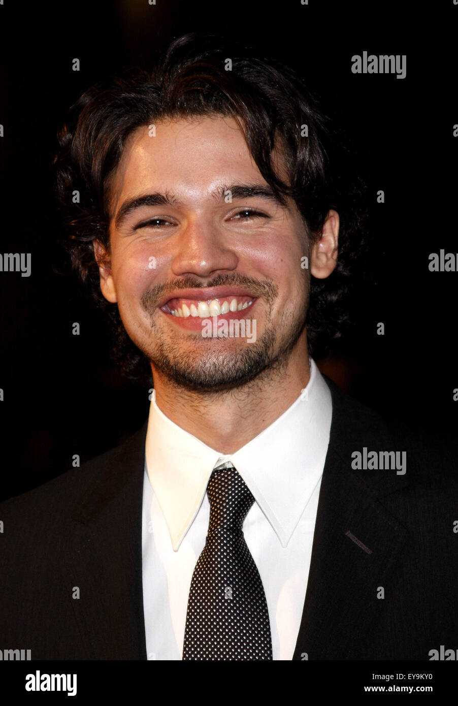 Steven Strait attends the Los Angeles Premiere of "10.000 BC" held at ...