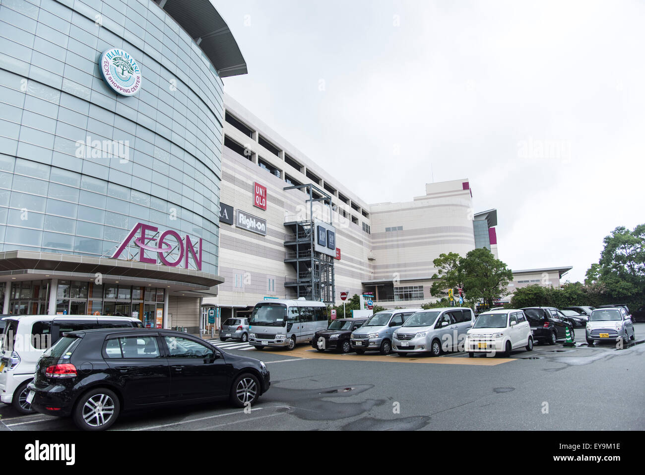 Aeon mall hi-res stock photography and images - Alamy