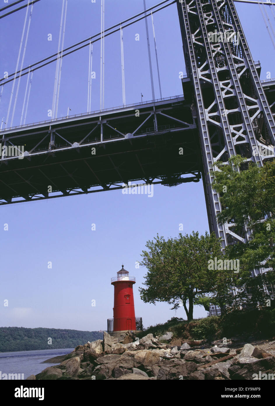 Little Red Lighthouse Under Bridge Stock Photo - Alamy