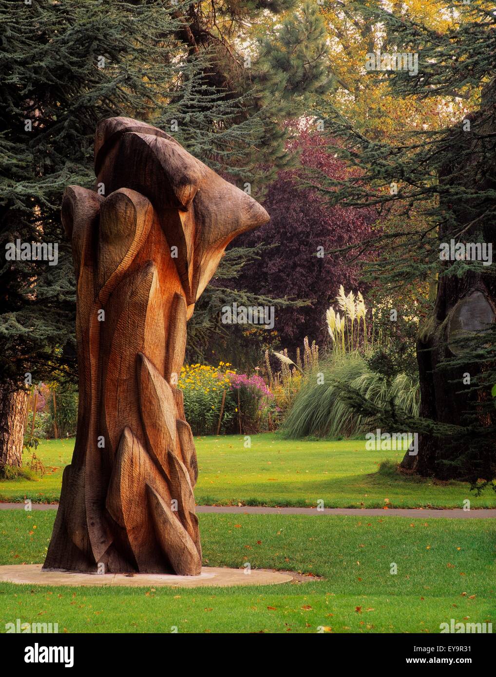 Sculpture And Pampas Grass, Irish National Botanic Gardens, Dublin, Co ...