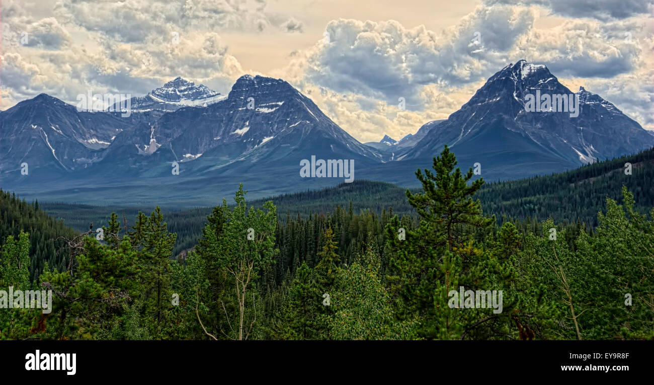 Jasper National park mountains Stock Photo - Alamy