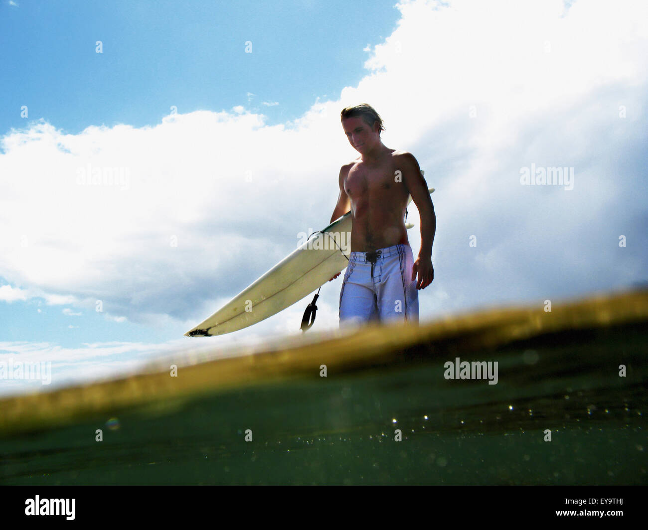 Sea split level hi-res stock photography and images - Alamy
