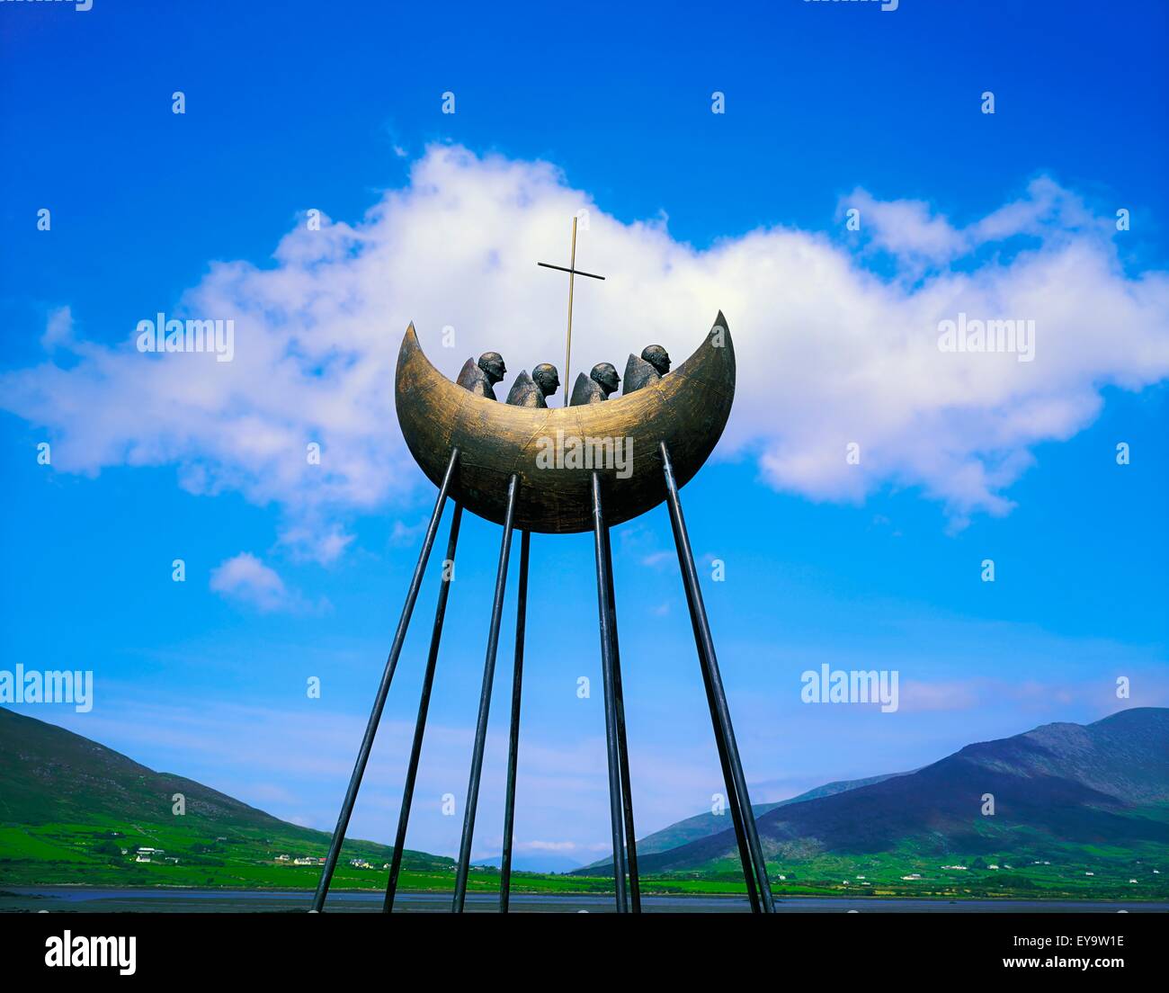 St. Brendan Sculpture, Cahirciveen, Ring Of Kerry, Co Kerry, Ireland ...