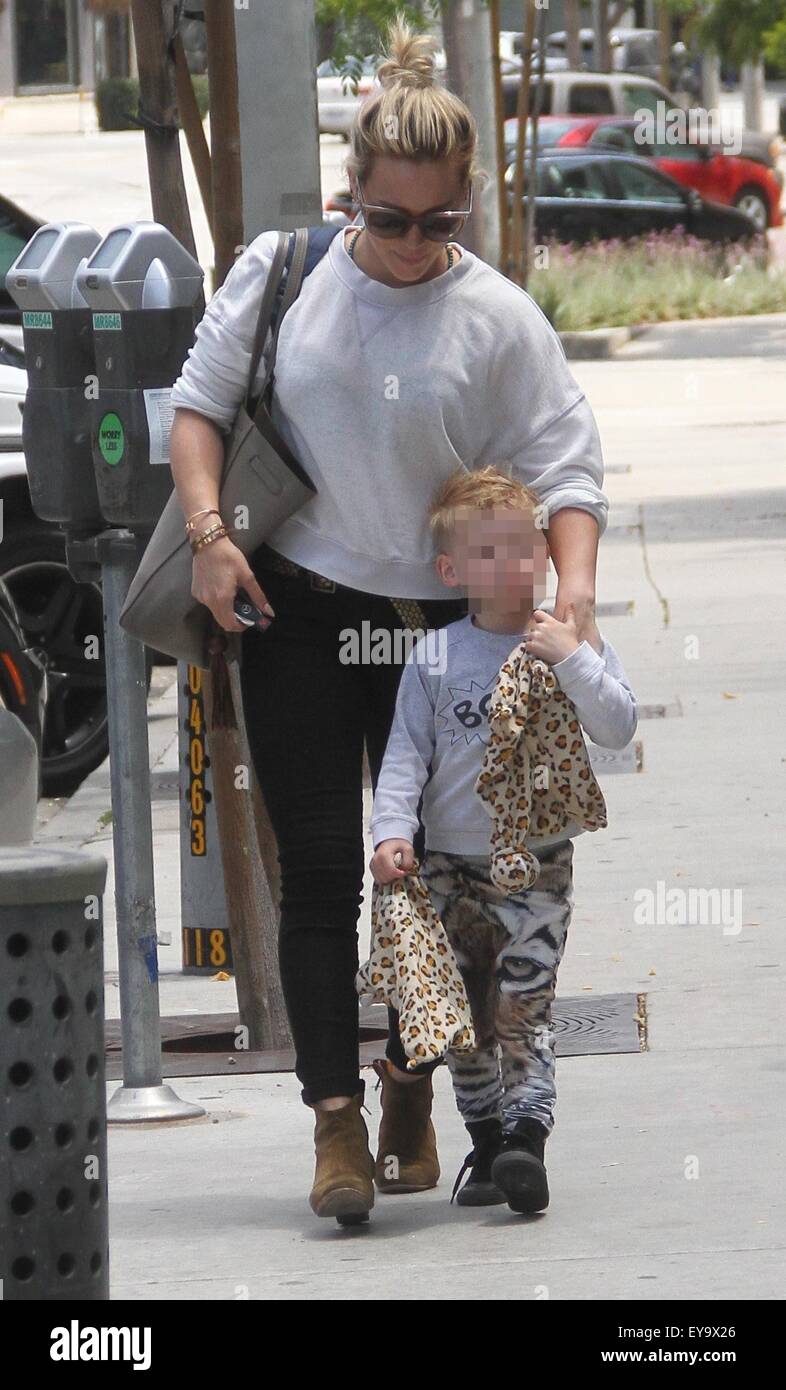 Hilary Duff takes her son Luca for lunch in Hollywood Featuring: Hilary ...
