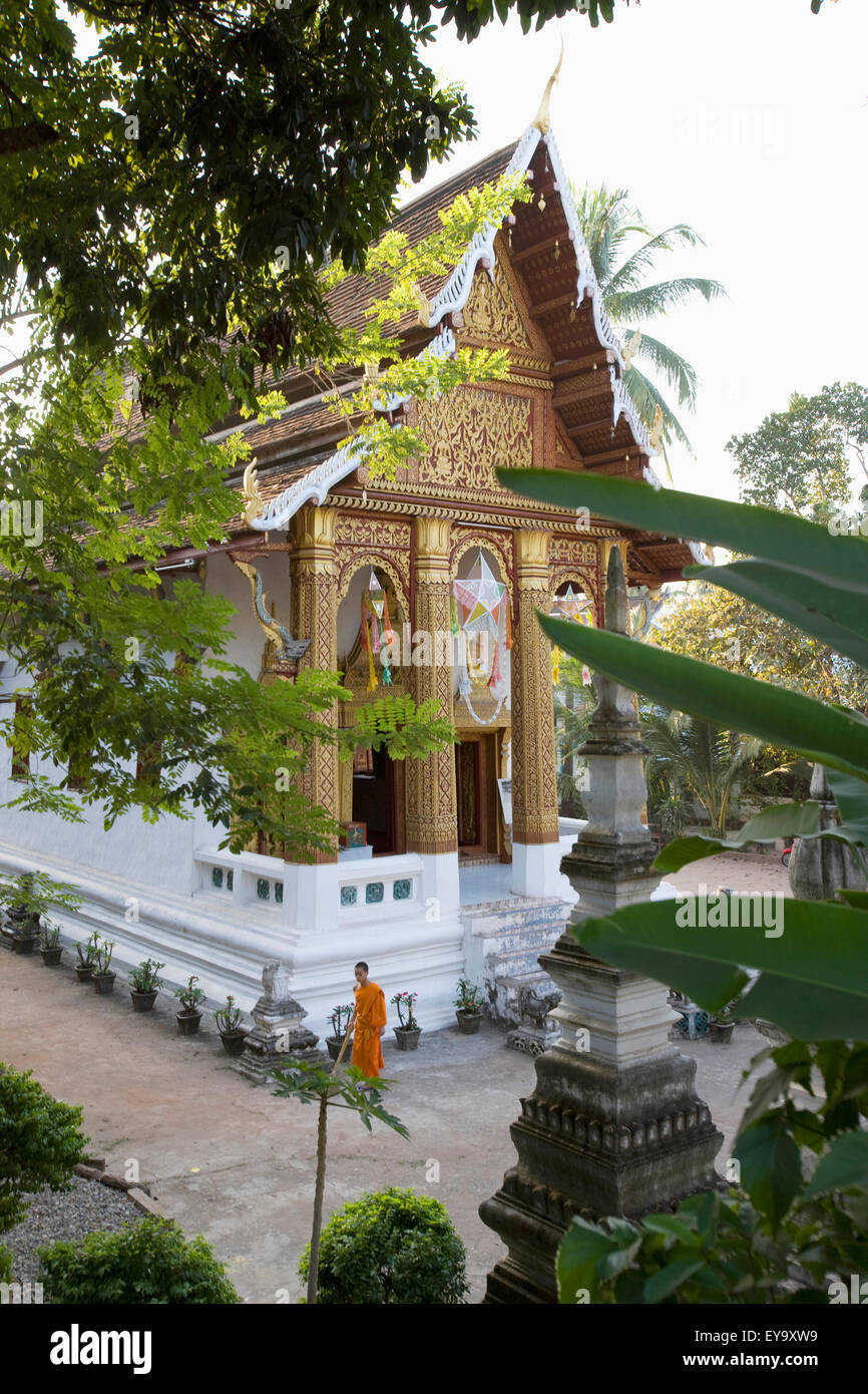 Small Decorated Buddhist Temple Stock Photo - Alamy