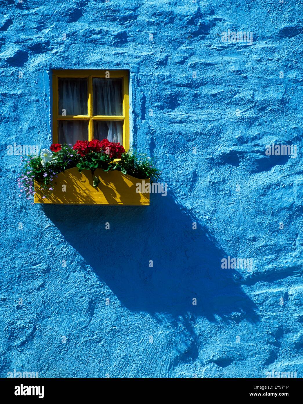Kinsale, Co Cork, Ireland; Cottage Window Stock Photo - Alamy