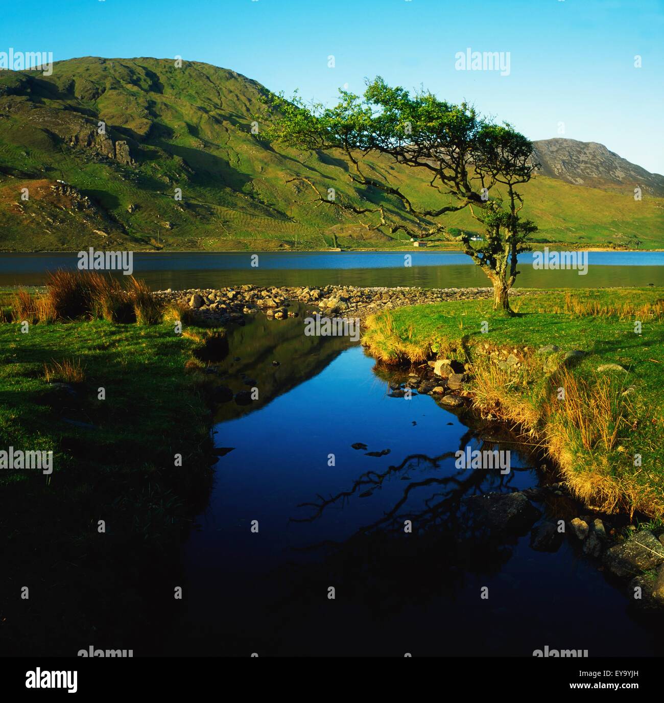 Benbaun mountain galway hi-res stock photography and images - Alamy