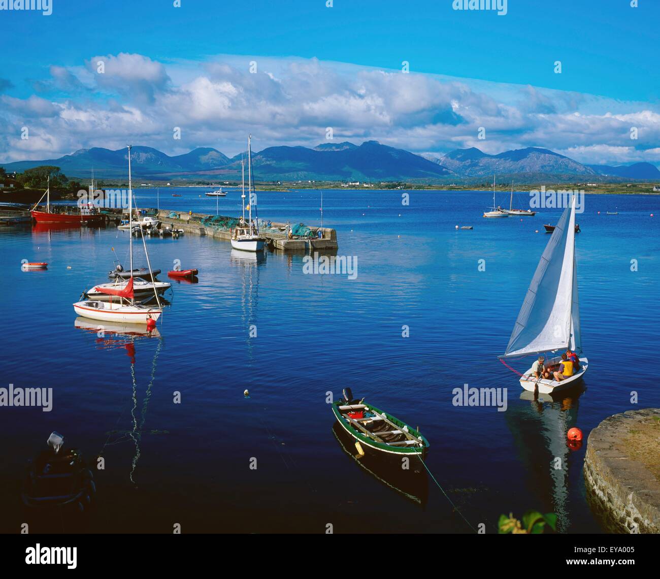 Coastal scene with sailing vessels hi-res stock photography and images ...