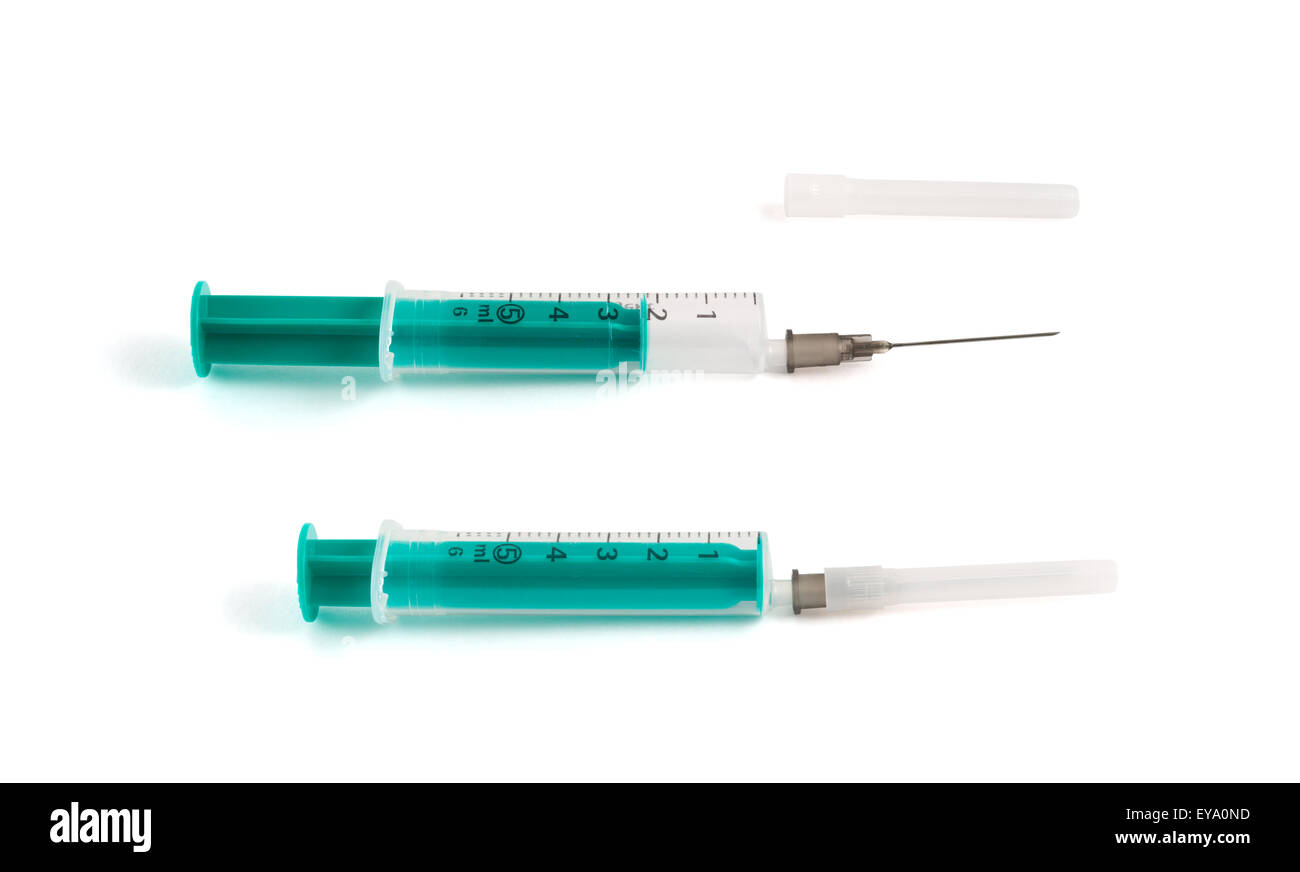 One-off medical syringe with needle isolated Stock Photo - Alamy