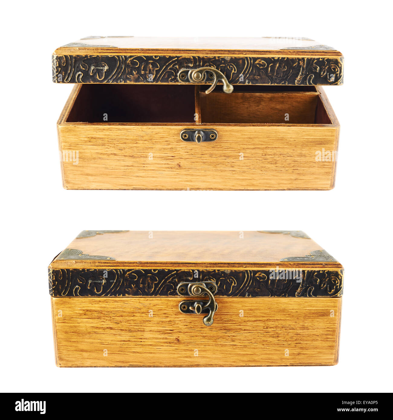Old-fashioned wooden casket Stock Photo - Alamy