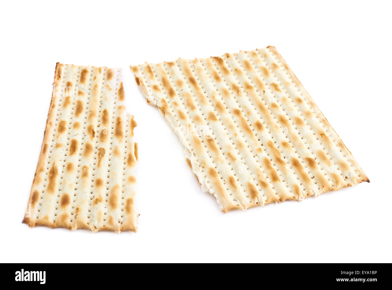 Jewish food passover matzah flatbread hi-res stock photography and ...