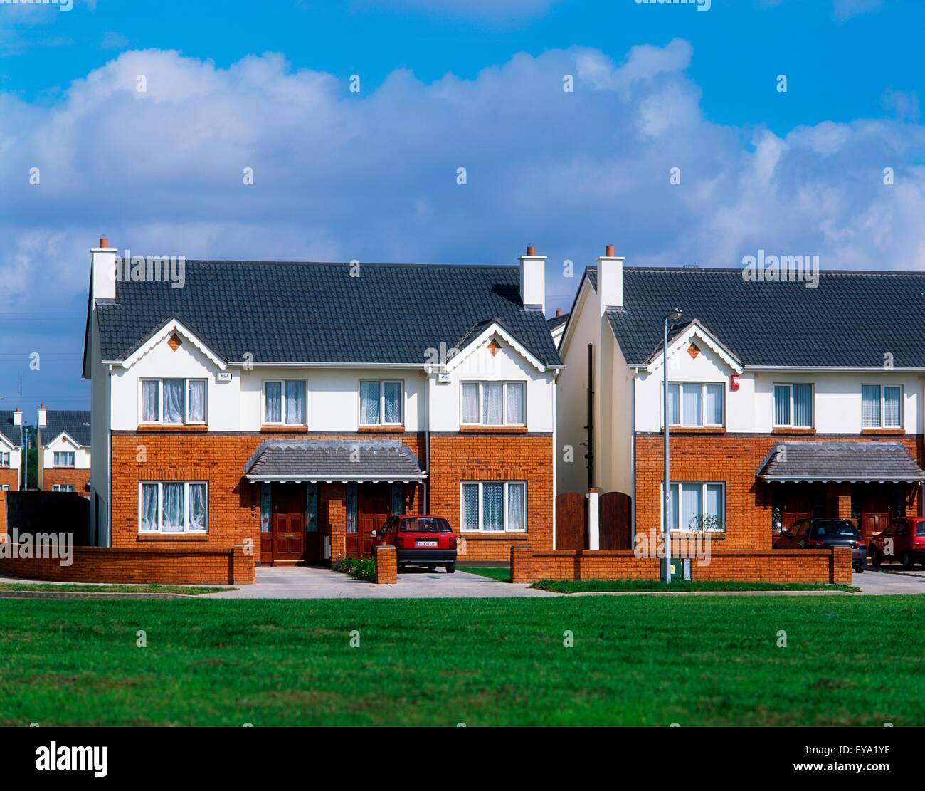Housing estates ireland hi-res stock photography and images - Alamy