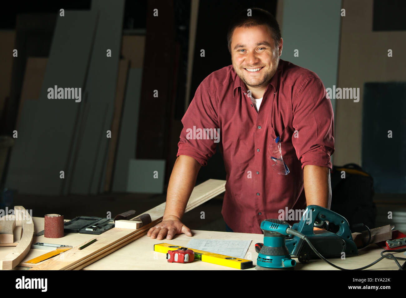 Happy work place hi-res stock photography and images - Alamy