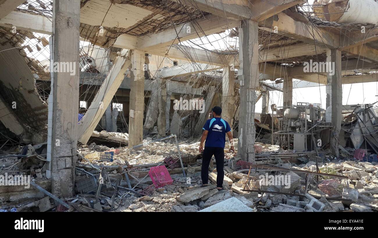 Factory destroyed by bombing hi-res stock photography and images - Alamy