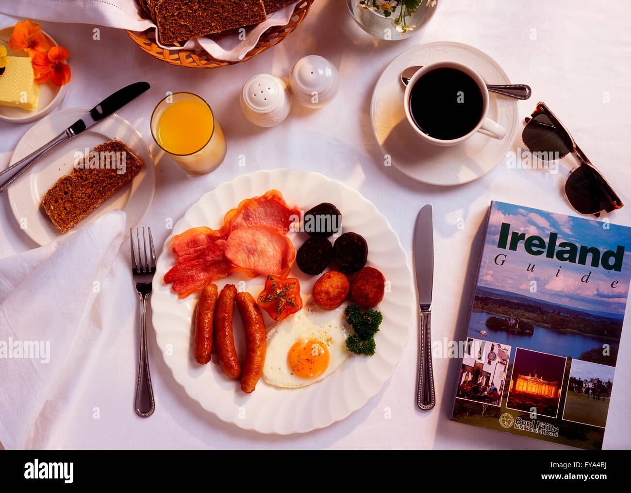 Irish bread pudding hi-res stock photography and images - Alamy