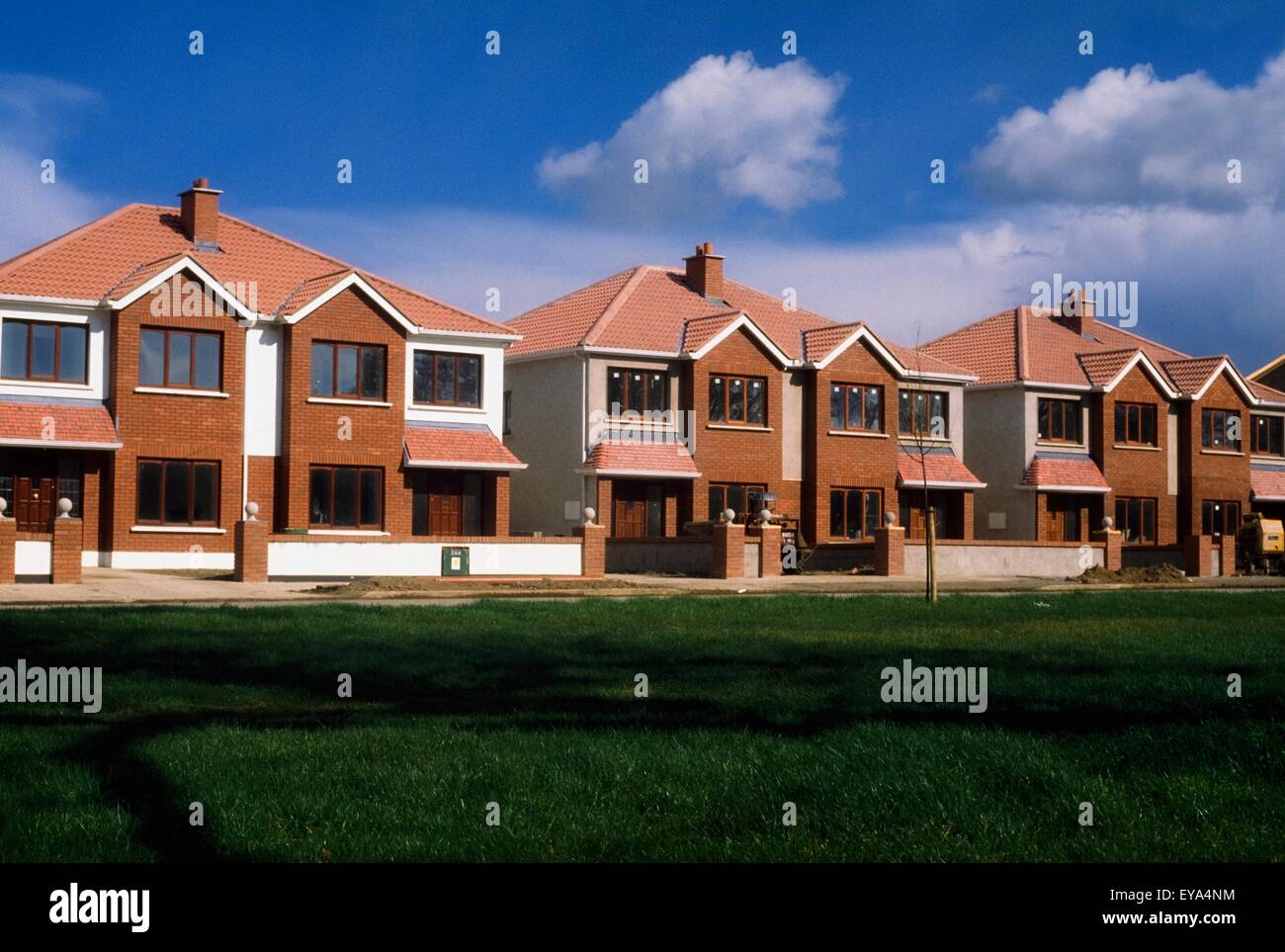 Housing Estate, Ireland; Newly Built Houses Stock Photo - Alamy