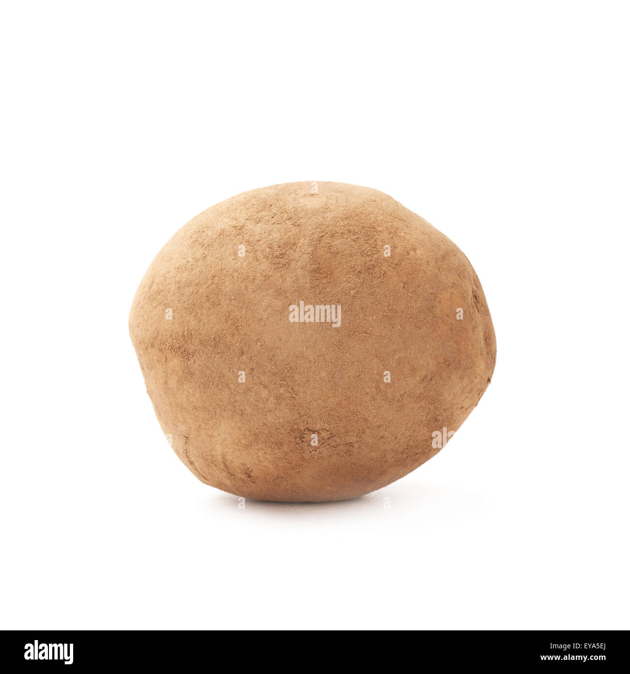 Dirty earth potato isolated Stock Photo - Alamy