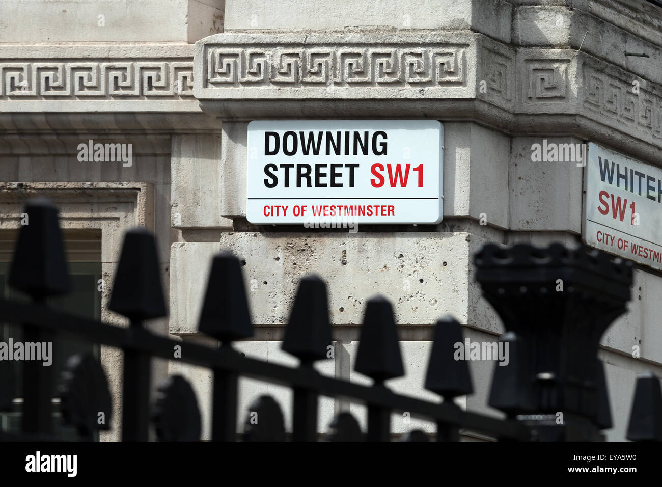 Facade 10 downing street hi-res stock photography and images - Alamy